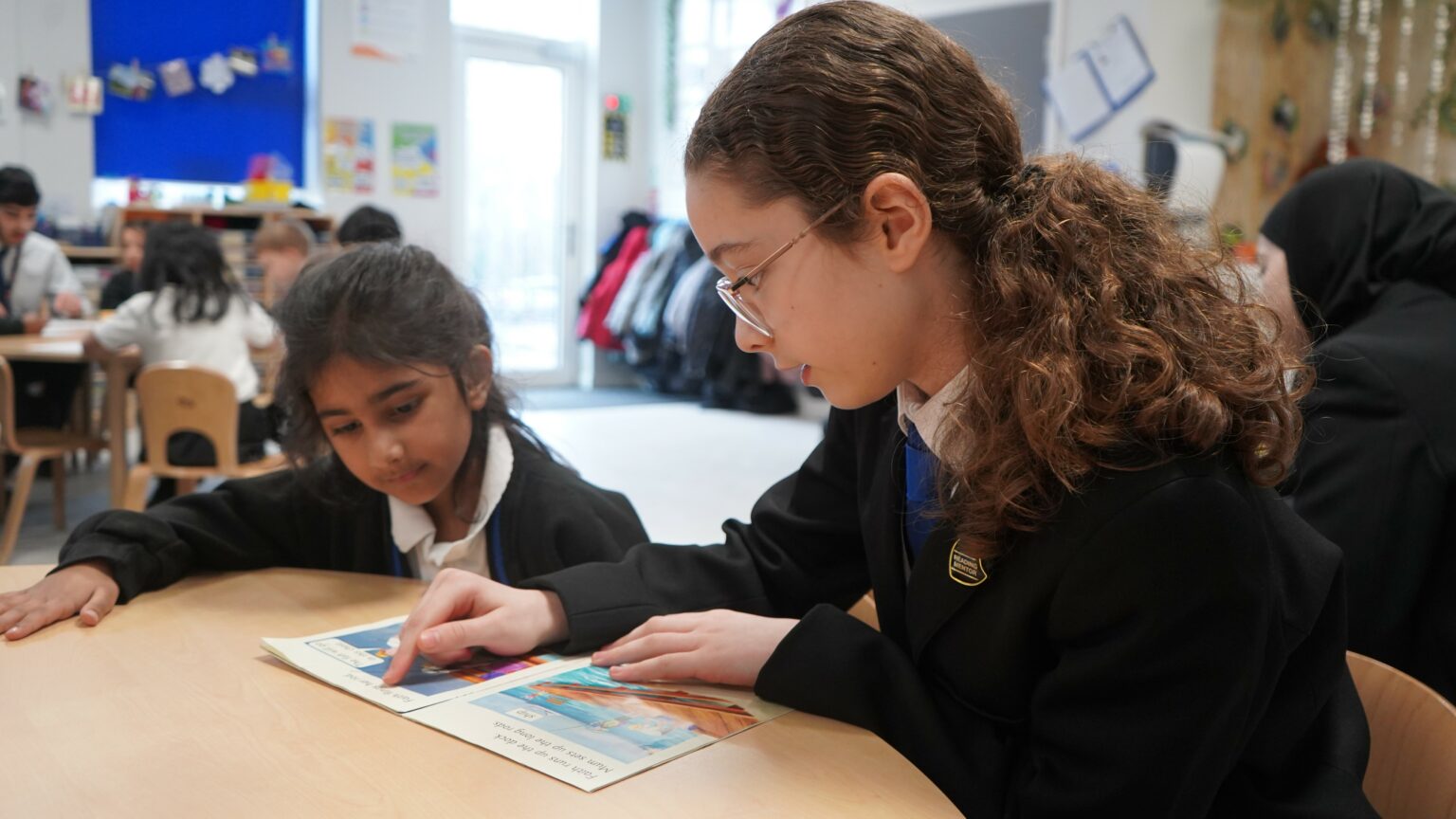 Year 7 students become reading mentors for KS1 pupils through reading ...